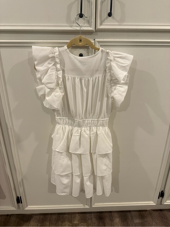 entro | Dresses | Entro White Ruffled Tiered Dress | Poshmark